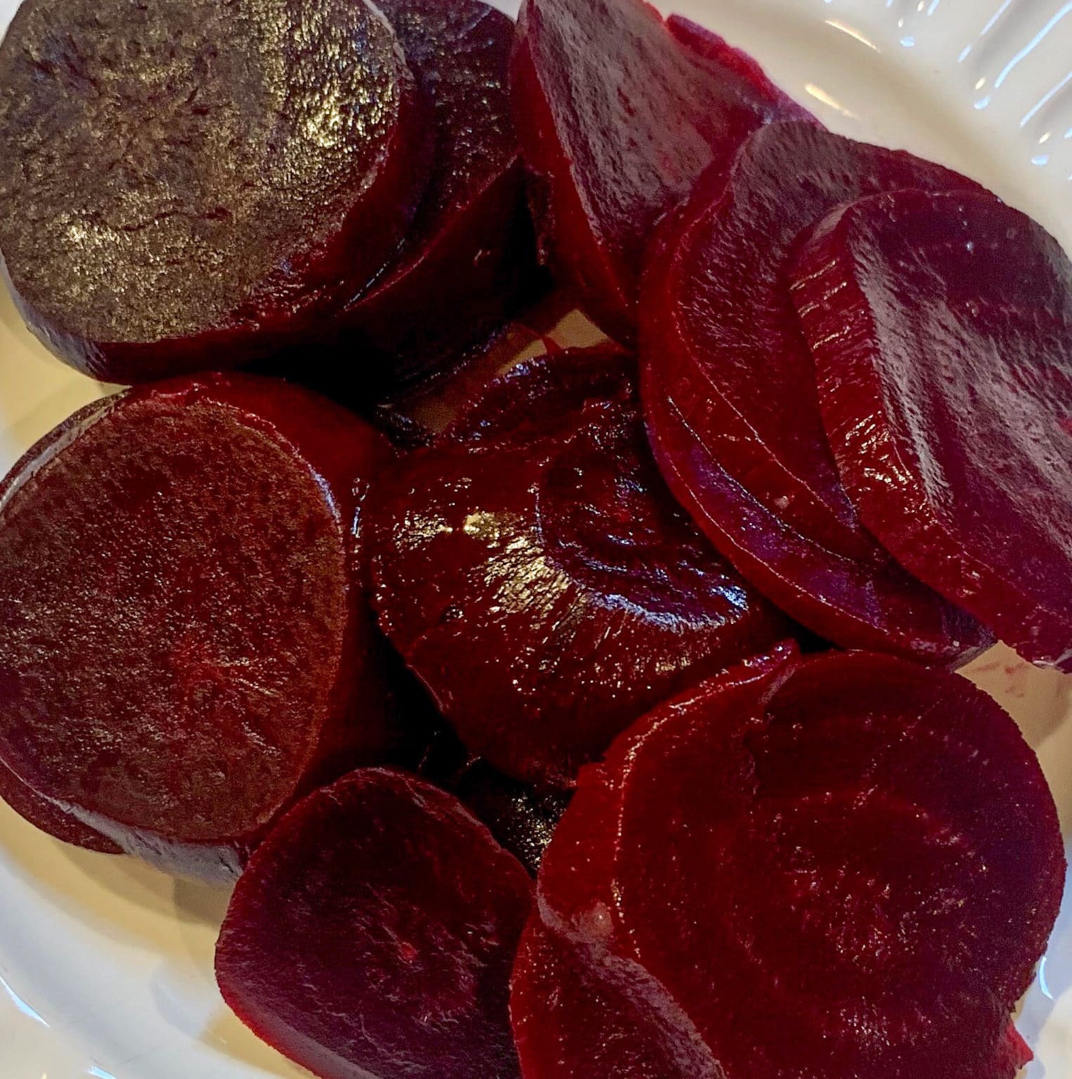 Lazy Slow Cooker Roasted Beets - The Lazy Slow Cooker